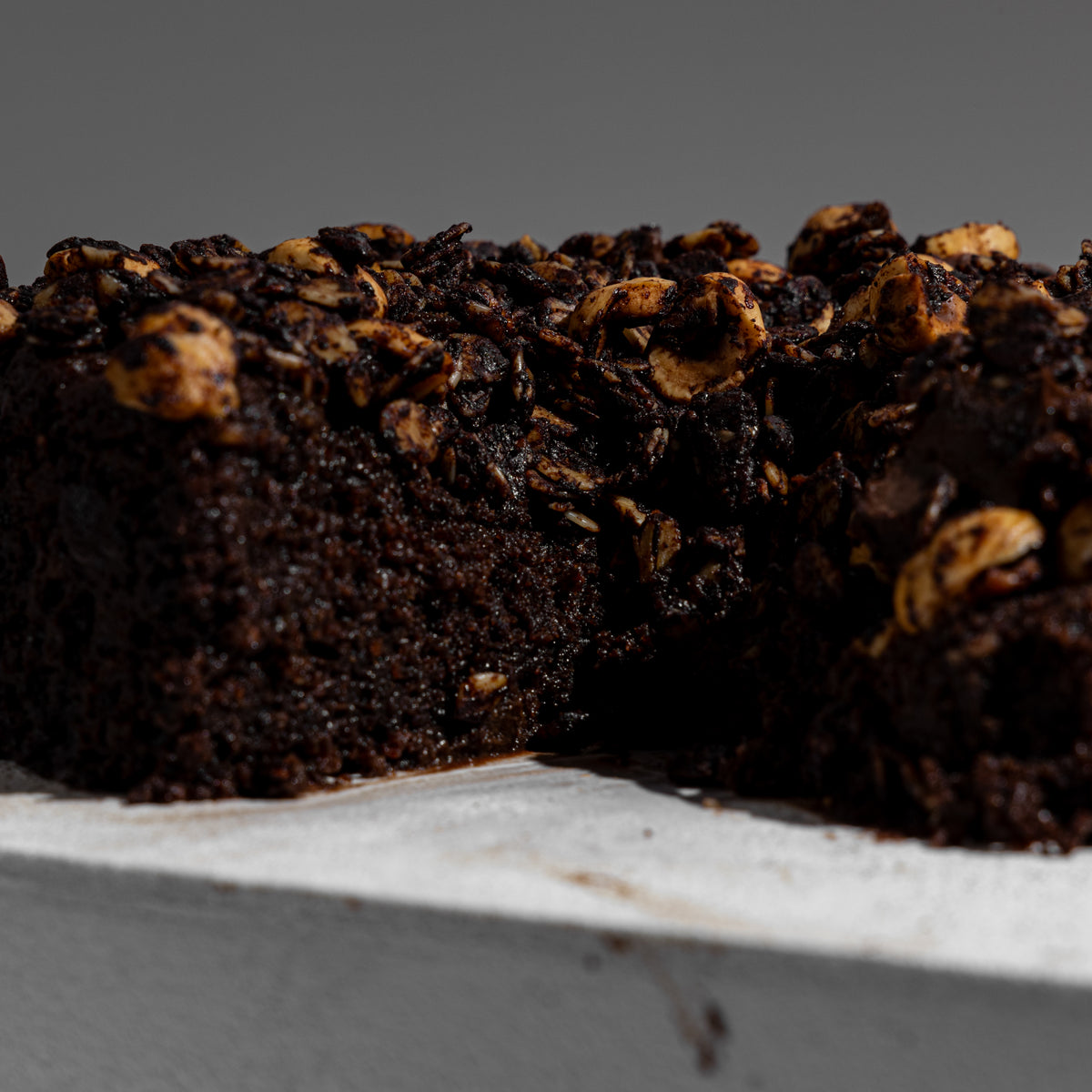 Hazelnut Crumble Cake – Homebred.in